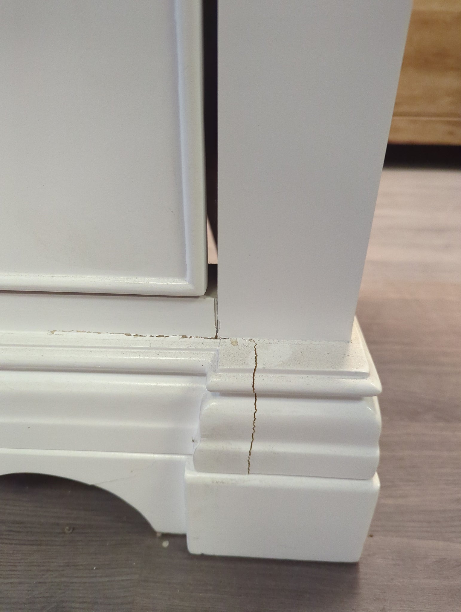 Javale - 8 Drawer - 56"- Solid Wood – Le Furniture Shop - Montreal